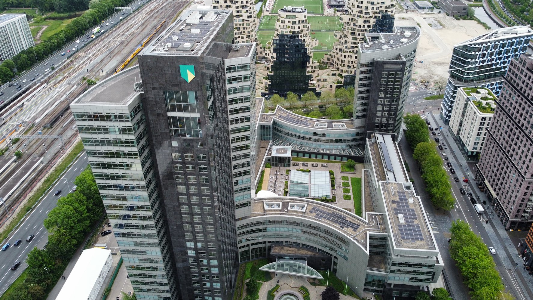 ABN Amro - Gustav Mahlerlaan 10